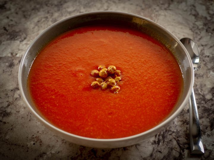 37 Perfect Sides to Serve with Tomato Soup (Plus Toppings!) - The Nessy ...