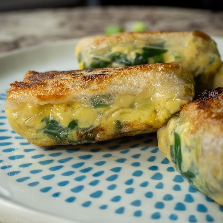Crispy Rice Paper Egg Wraps - The Nessy Kitchen