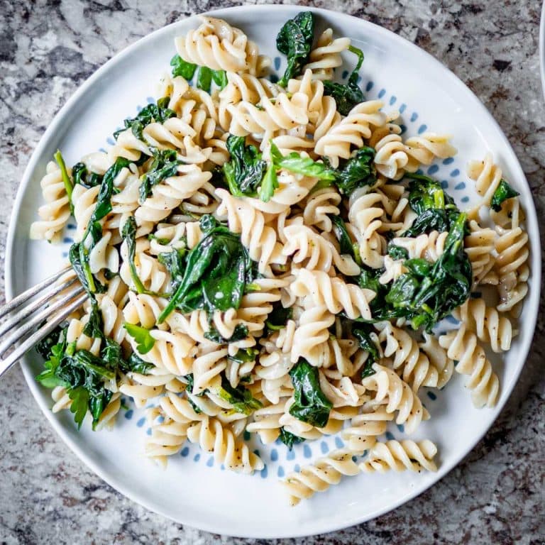 Sautéed Spinach Pasta - The Nessy Kitchen