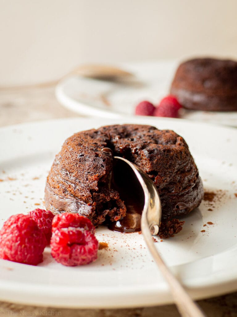 Lava Cakes (Small Batch) - The Nessy Kitchen