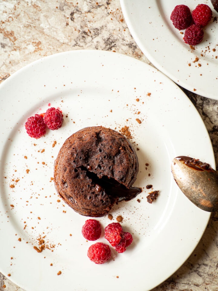 Lava Cakes (Small Batch) - The Nessy Kitchen