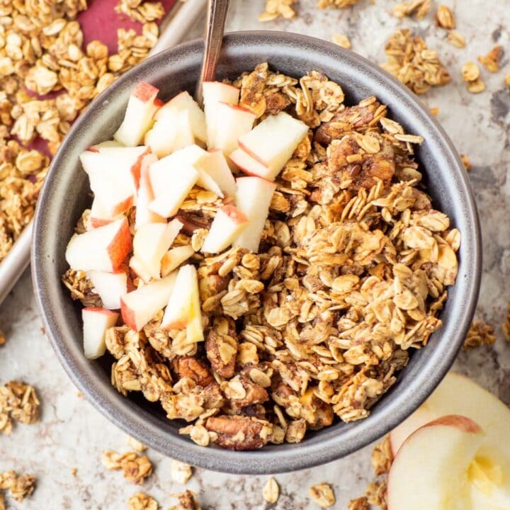 What to Eat with Granola - The Nessy Kitchen