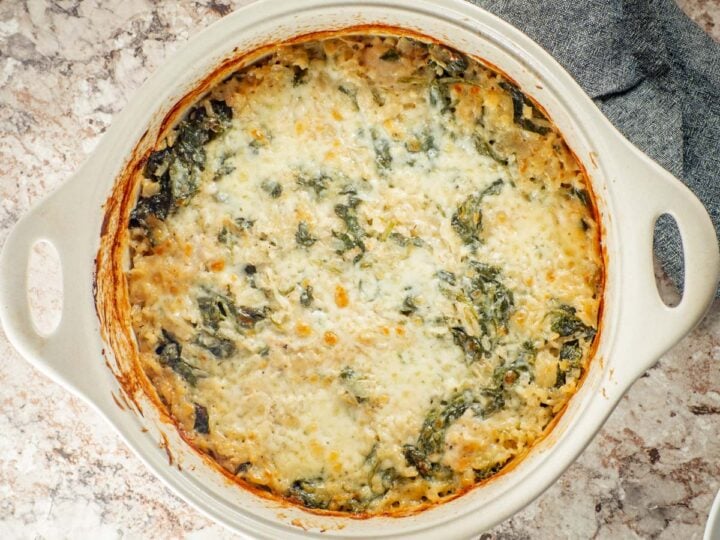 Chicken Spinach Rice Casserole - The Nessy Kitchen