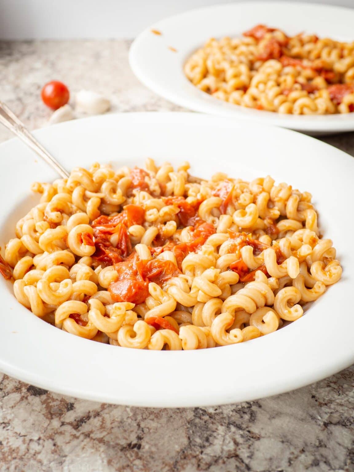 Sautéed Cherry Tomato Pasta - The Nessy Kitchen