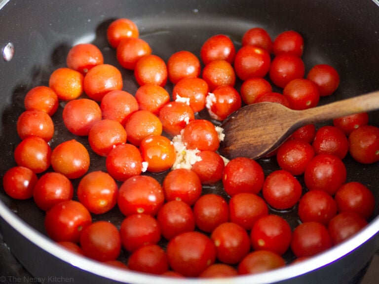 Sautéed Cherry Tomato Pasta - The Nessy Kitchen