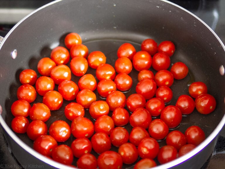 Sautéed Cherry Tomato Pasta - The Nessy Kitchen