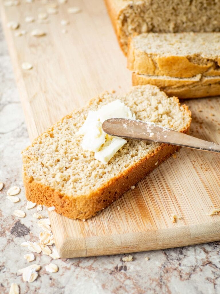 Oat Flour Bread - The Nessy Kitchen